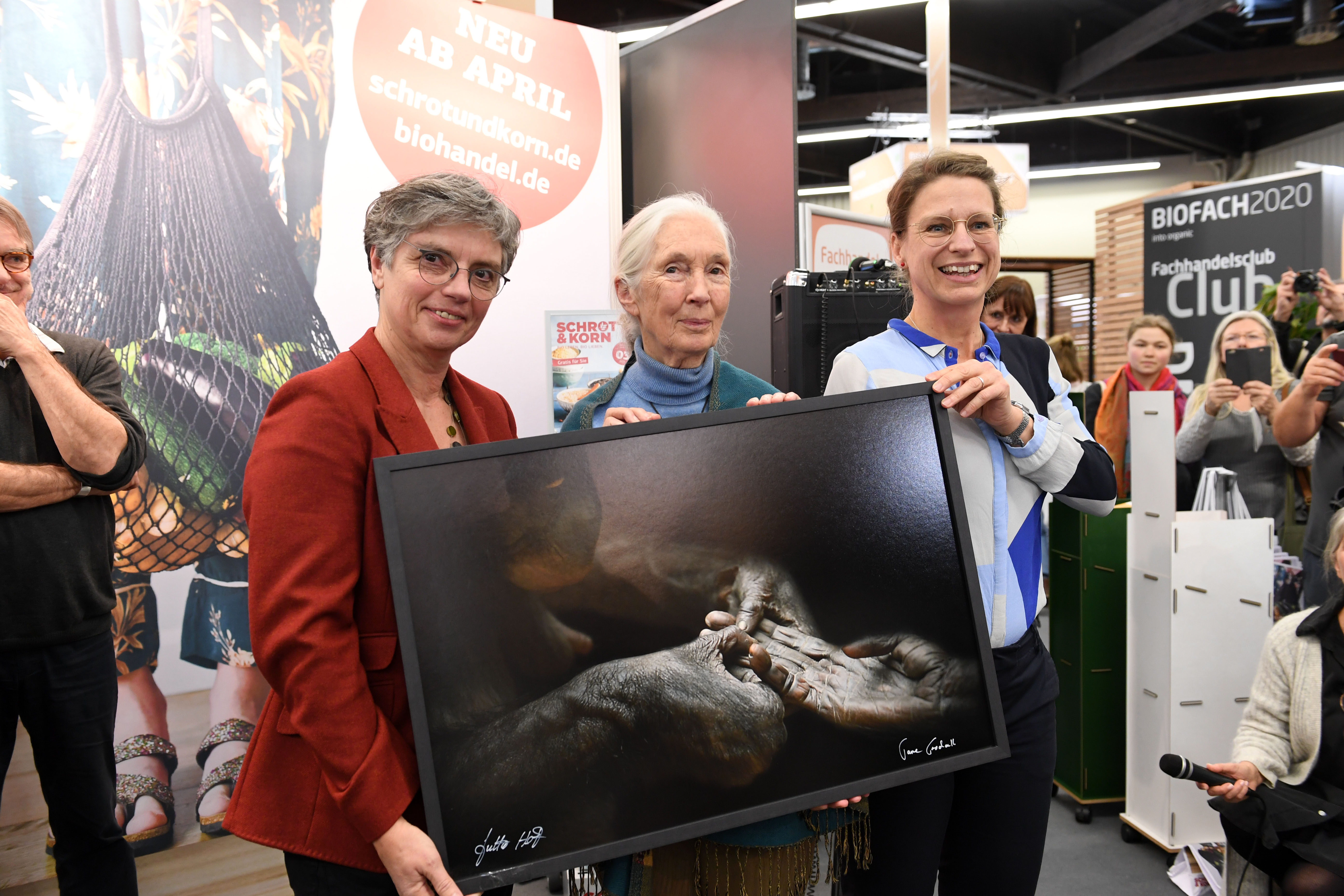 Schrot&Korn erhält Jane-Goodall-Award | STURM! Public Relations